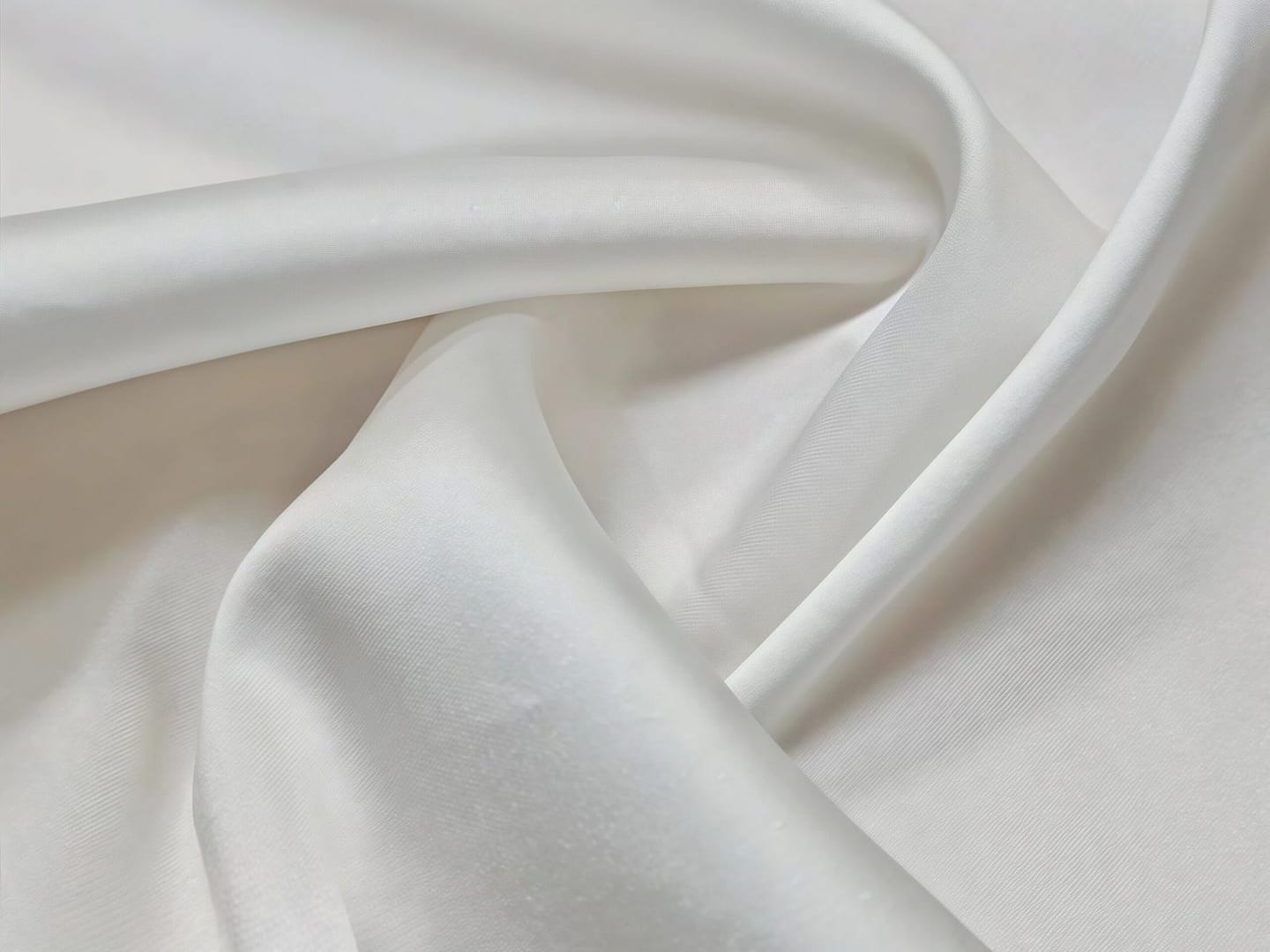 Fashion Without Weight: The 15 Lightest Fabrics for Hot Weather ...