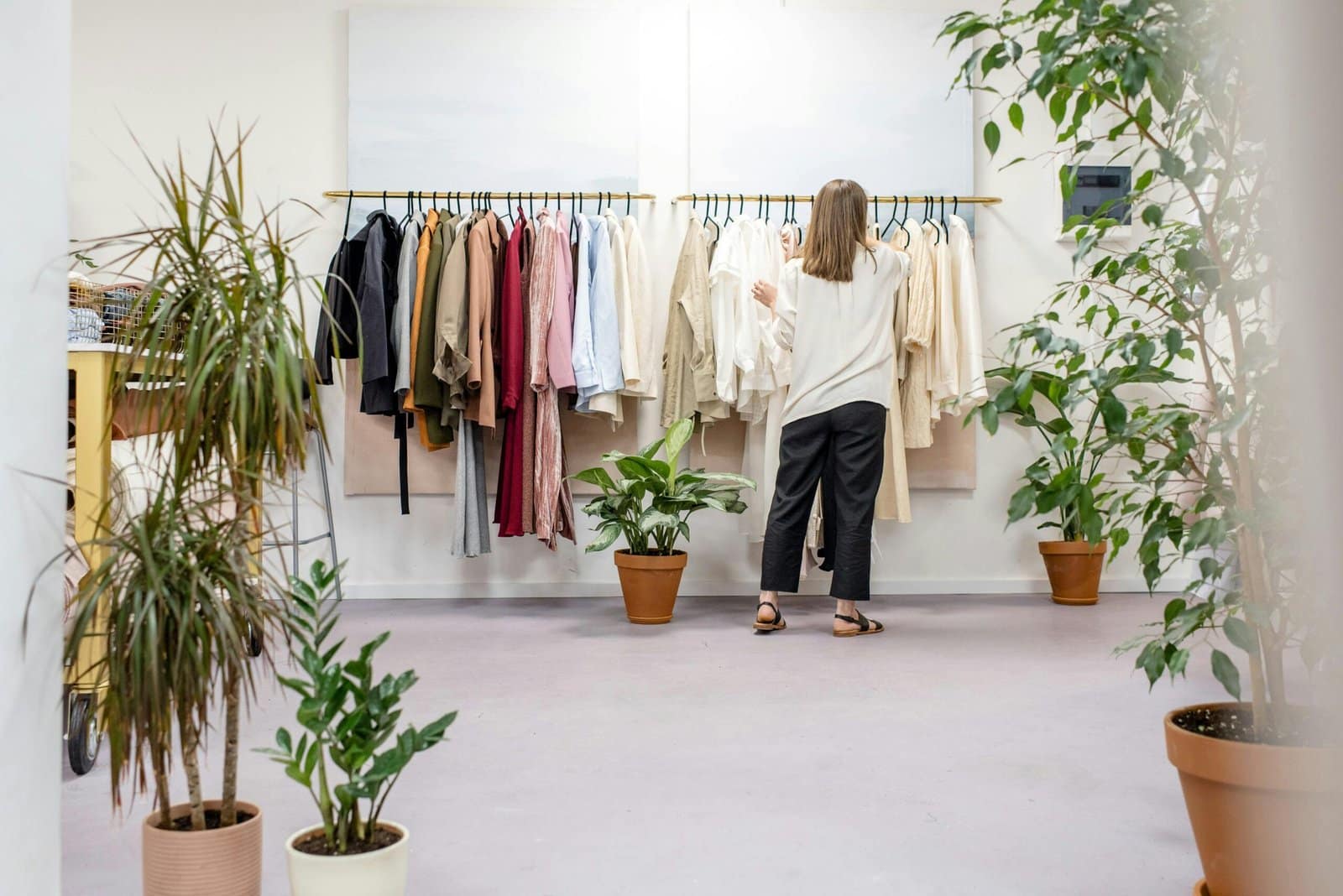 Inside Fast Fashion: How Manufacturers Drive Trends - Gopherwood ...